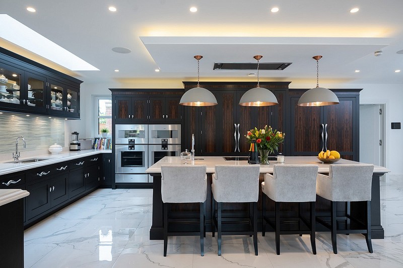 Dark Kitchens, Light Living: Embracing Rich Tones Without Feeling Heavy ...